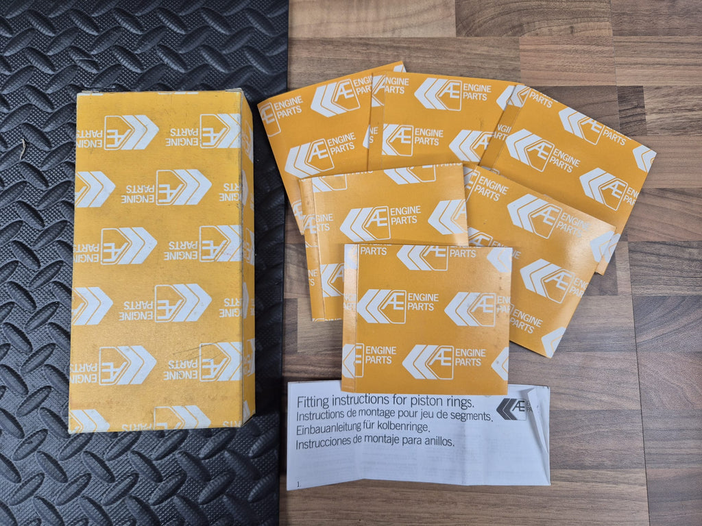 HEPOLITE TRIUMPH SIX CYLINDER PISTON RINGS - STD – TRGB