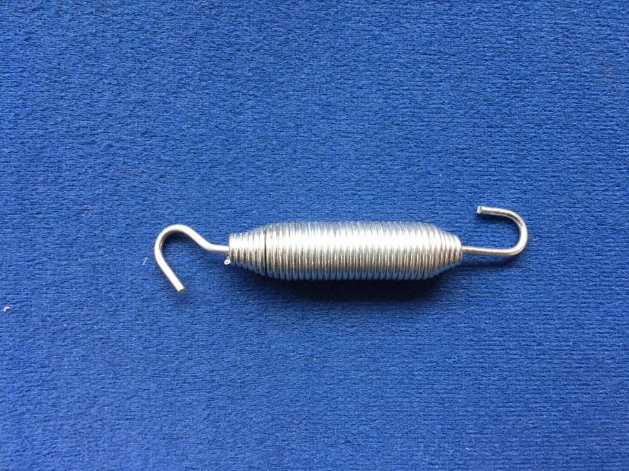 TR5-6 PI THROTTLE LINKAGE RETURN SPRINGS ALSO CARB MODELS – TRGB