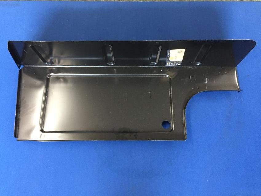TR6 BOOT FLOOR SIDE R/H – TRGB
