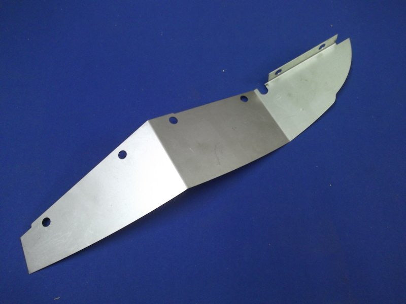 BAFFLE PLATE LEFT HAND TR4-6 – TRGB