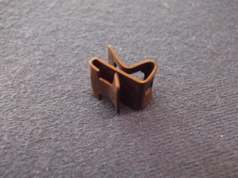 CLIP CABLE RETAINER – TRGB