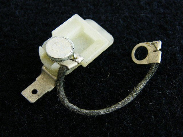 LT LEAD DISTRIBUTOR – TRGB