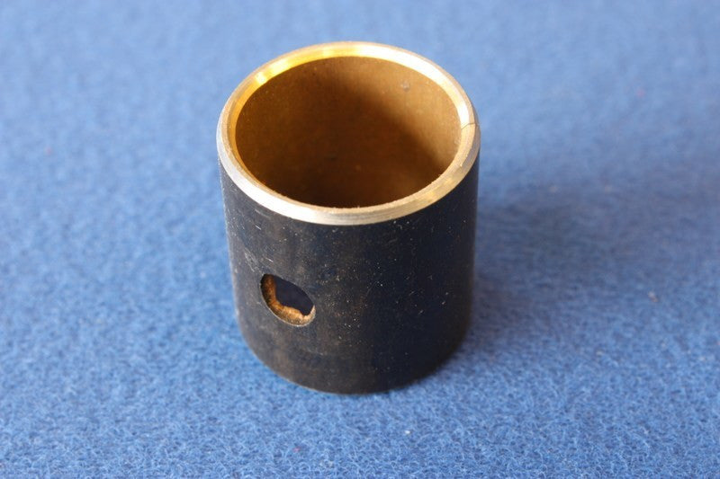 SMALL END BUSH TR2-4A – TRGB